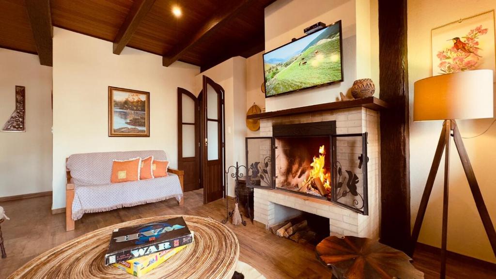 Villa Buena Casa Aconchegante Estilo Europeu em Monte Verde, Monte ...