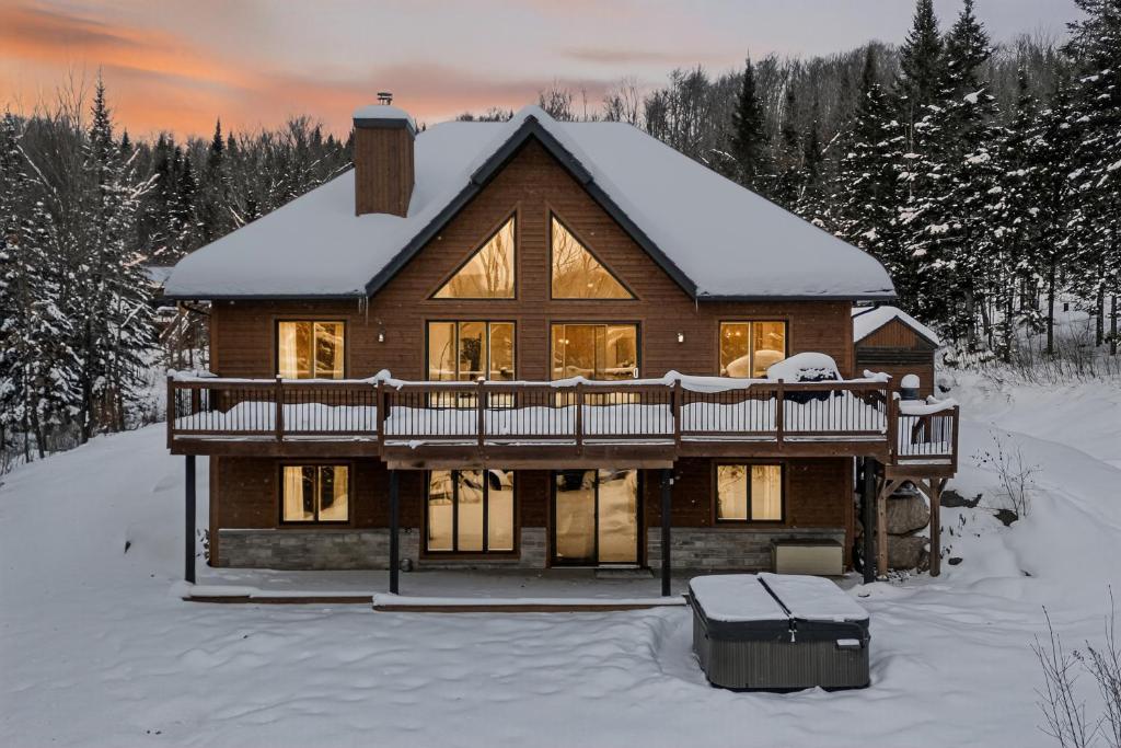 Luxurious Scandinavian Golf Chalet with Private Spa, Mont-Blanc ...