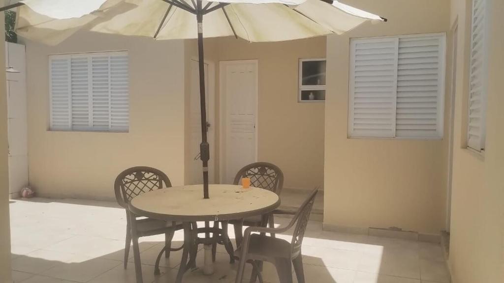 Peruíbe- SP , Casa a 300 metros de praia tranquila, Peruíbe (tarifs ...