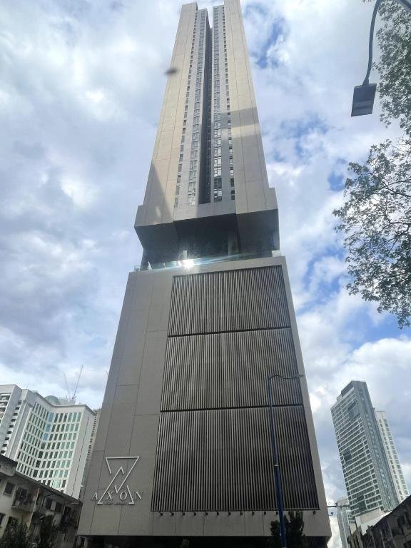Axon Suites near at Pavilion with Rooftop Panoramic City View, Kuala ...