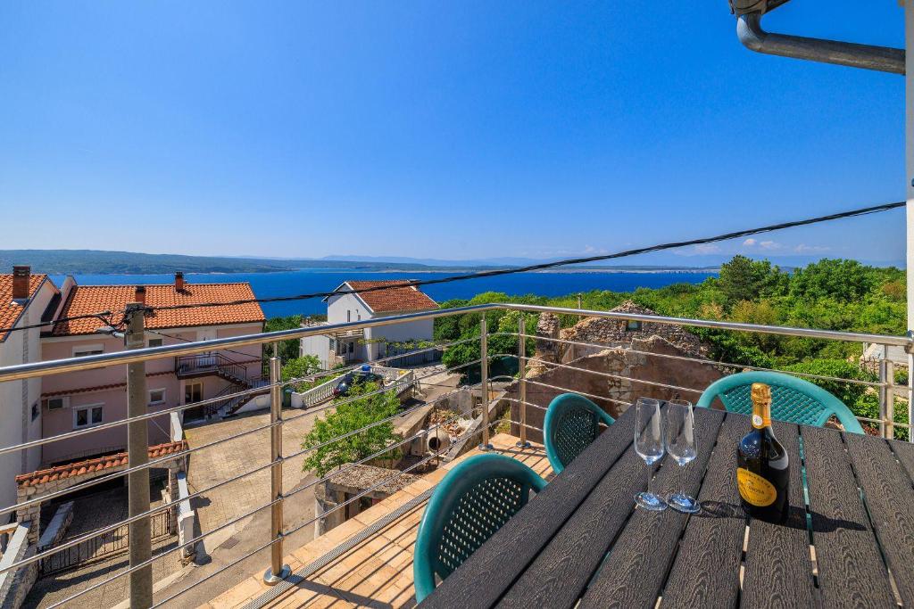 Malerisches Studio-Apartment mit Meerblick, Privatparkplatz, Klima ...