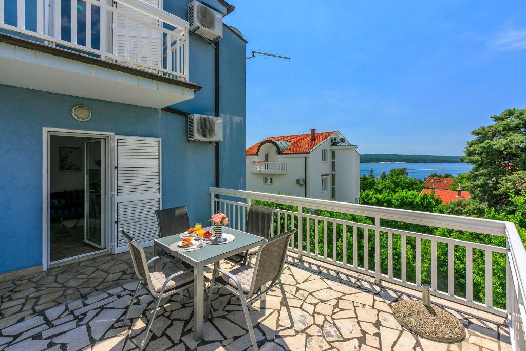 Helles Apartment nur 300 Meter zum Strand mit Meerblick, Grillplatz ...