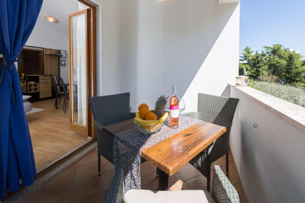 波雷奇的Malerisches Apartment nur 400 Meter zum Strand mit Wifi, Klima ...