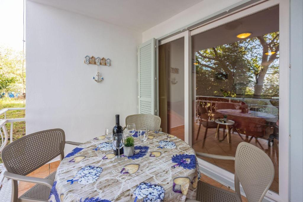 Traumhaftes Apartment nur 70 Meter zum Strand mit Meerblick und ...