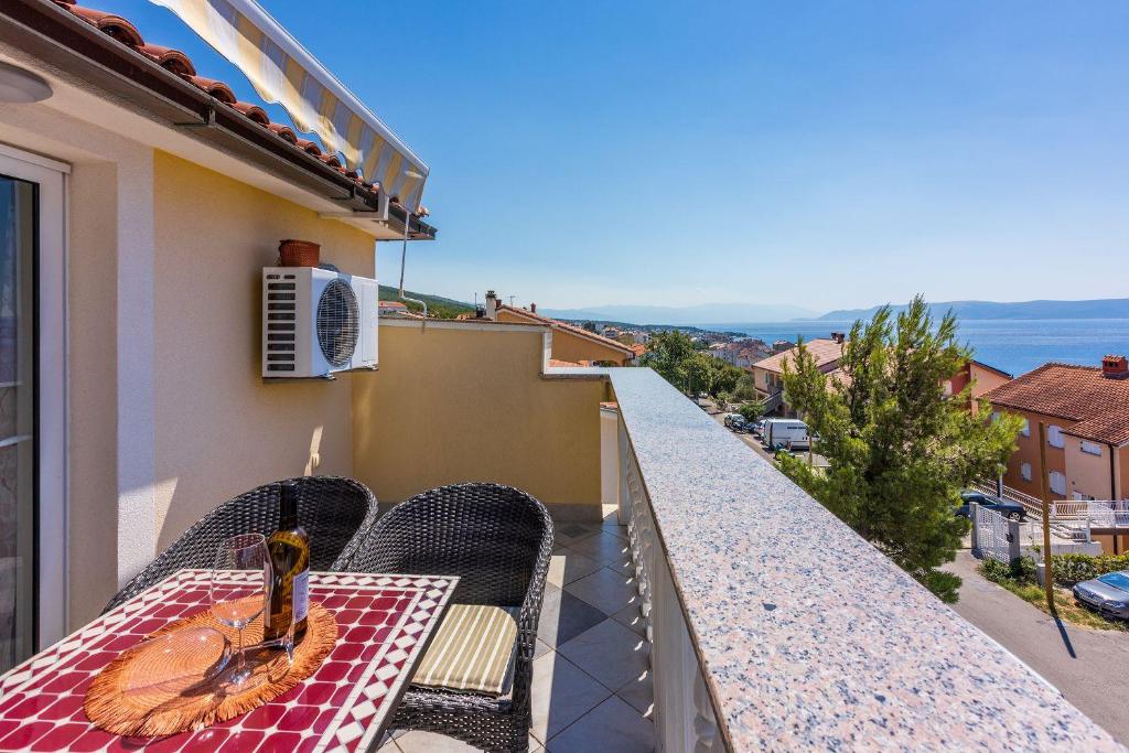 Besonderes Studio-Apartment nur 800 Meter zum Strand mit Meerblick ...