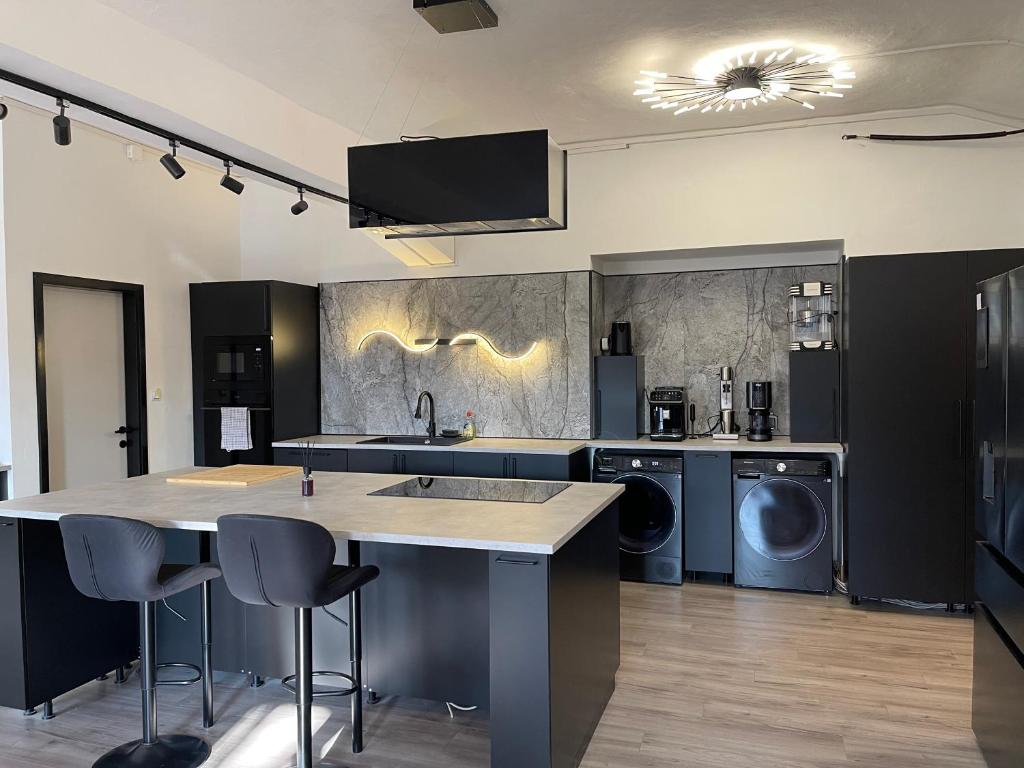 The Onyx Glow- 99m2 Designer Loft, Liubliana (precios actualizados 2026)