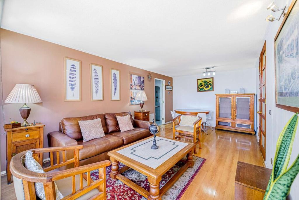 Central Mood - 2D Wifi, Santiago (precios actualizados 2026)