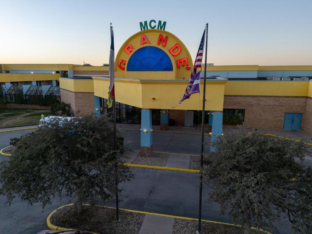 MCM Grande FunDome Odessa, Odessa (updated prices 2026)