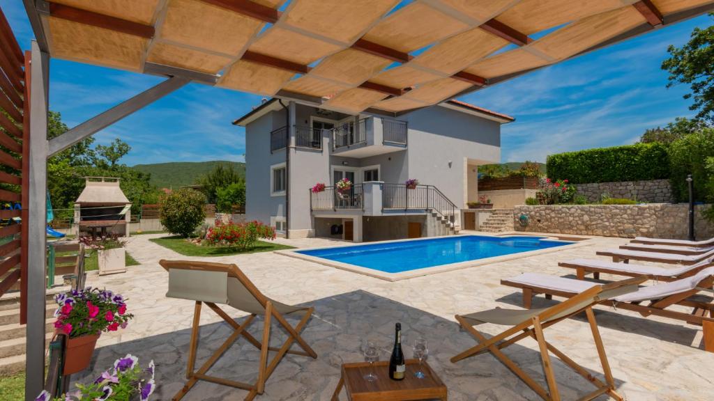 Villa Ruza - Omis by Villas Guide, Blato na Cetini (prezzi aggiornati ...
