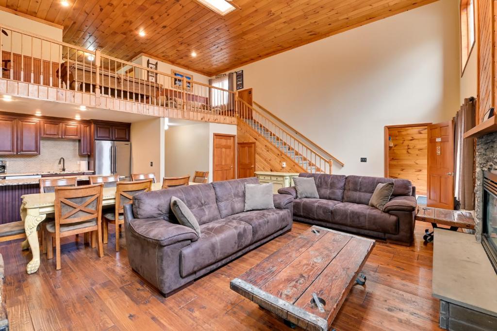 Walk to Hunter Village! Family Ski Retreat w/ Deck, Lanesville (prezzi ...