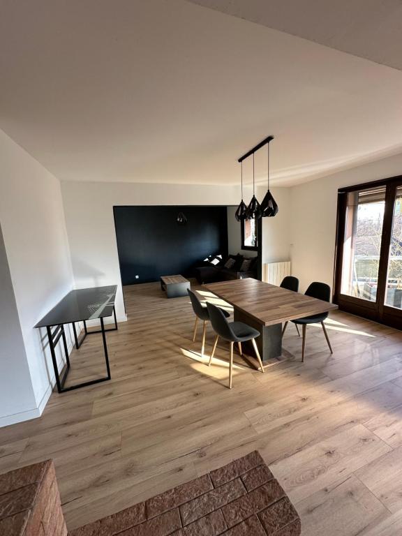 Beautiful 3-room apartment, bright, spacious, Thonon-les-Bains की (2026 ...