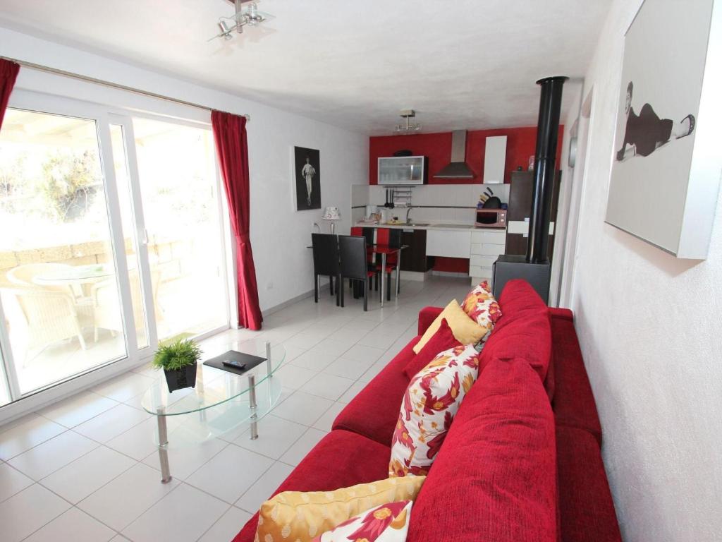 Holiday Home Casa Romeo mit Kaminofen und Sonnenterrasse by Interhome ...