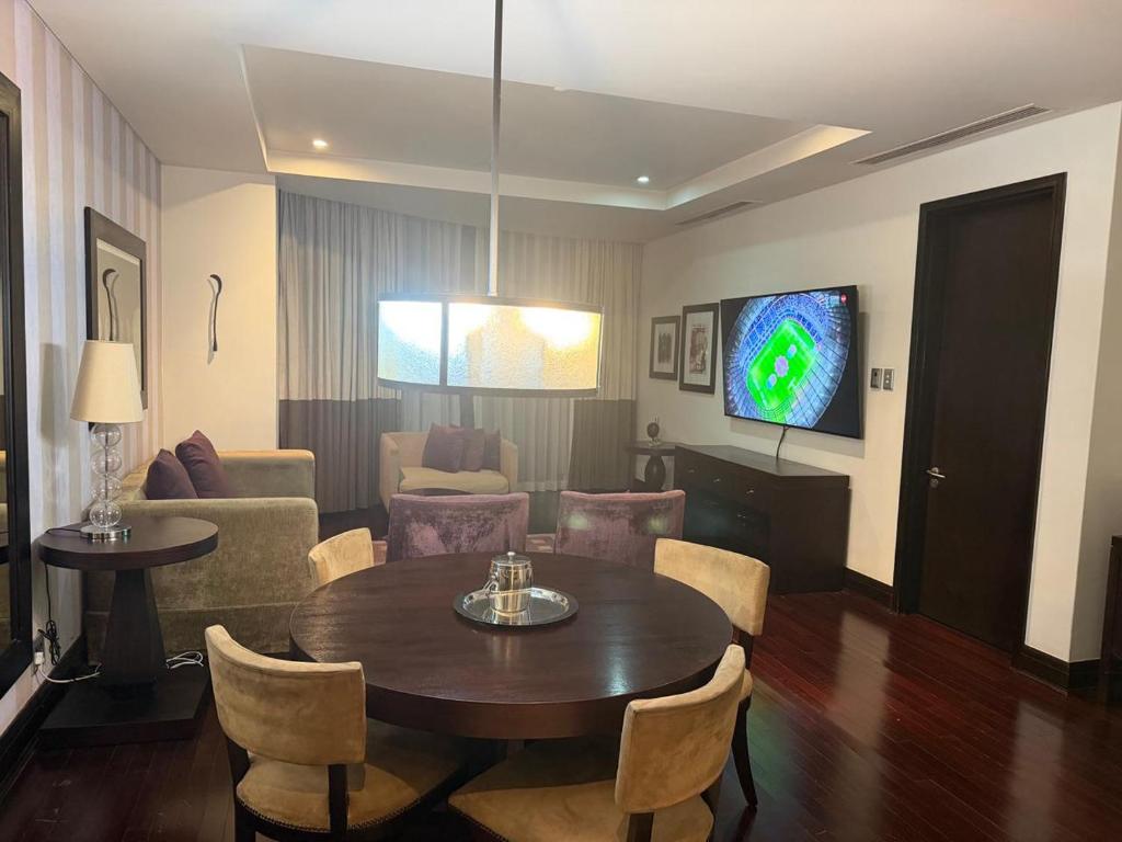 Luxury Michelangelo apartment at Nelson Mandela Square Sandton ...