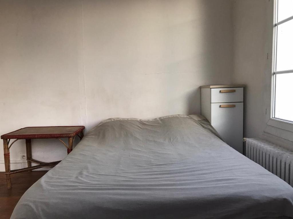Chambre meublée chez l'habitant dans un appartement au pied de la gare ...