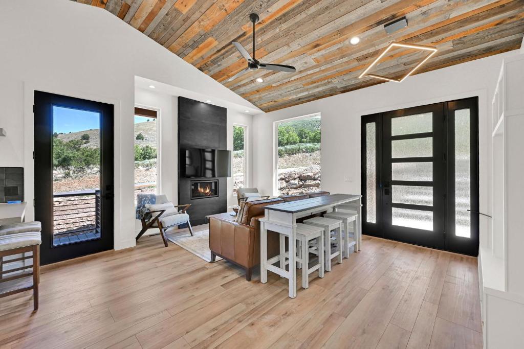 Eden Cabin Views of Ogden Valley Ski & Golf, Wolf Creek (bijgewerkte ...