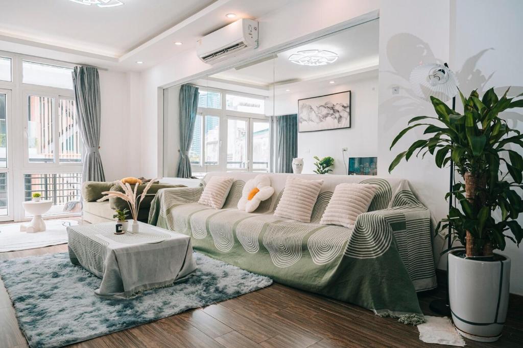 KADA Home, Spacious & Nearby West lake, Hanoi (updated prices 2026)