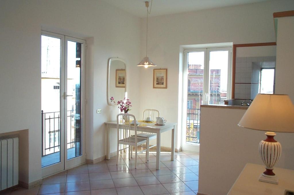 Rome Trastevere, Tiburzi 2, Balcony, Ideally Located!!!,罗马（2026年最新房价）