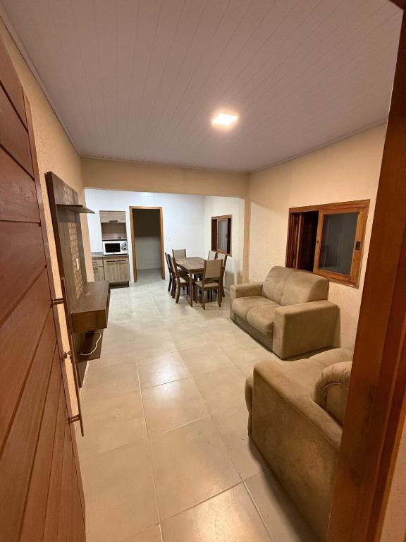 Casa a uma quadra do mar!!, Capão da Canoa (precios actualizados 2026)