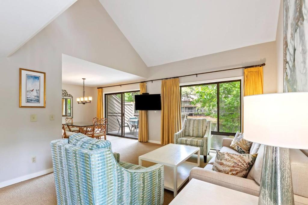 希爾頓頭島的590 - Sleeps 6, Lagoon Views, Pool, Fire Pit（2026 年最新房價）