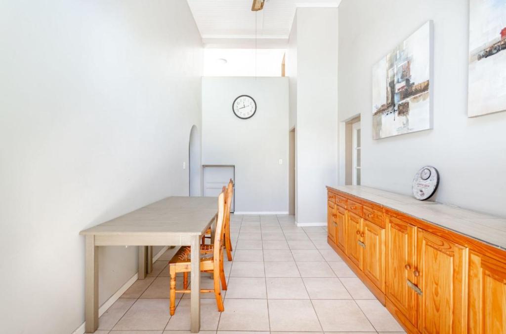 Roofwad, 9 Troupant Avenue, Sandton, Sandton (precios actualizados 2026)