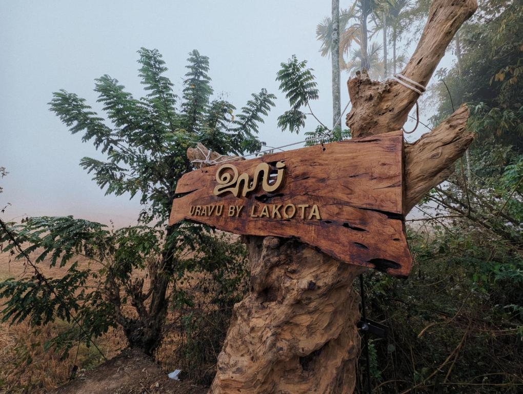 Uravu by LAKOTA, Chekadi (2026 legfrissebb árai)