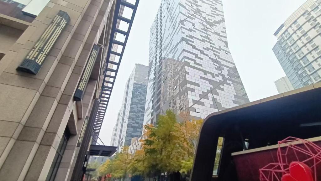 Beijing SOHO Apartment A World Trade Center Store, Beijing (mga updated ...