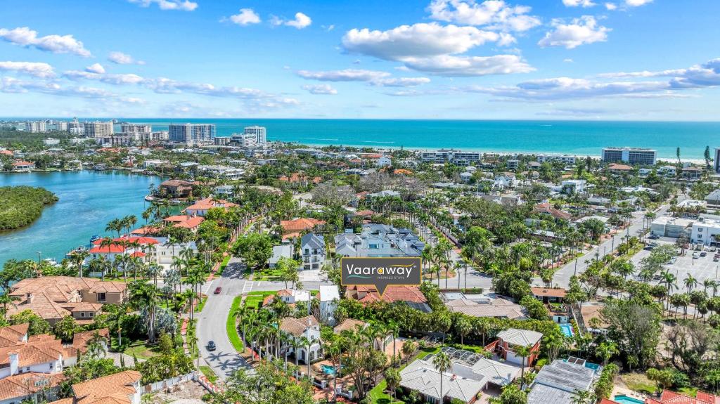 Tranquility - 4000 Sq ft of Luxury - Private Pool/Spa, Walk Everywhere ...