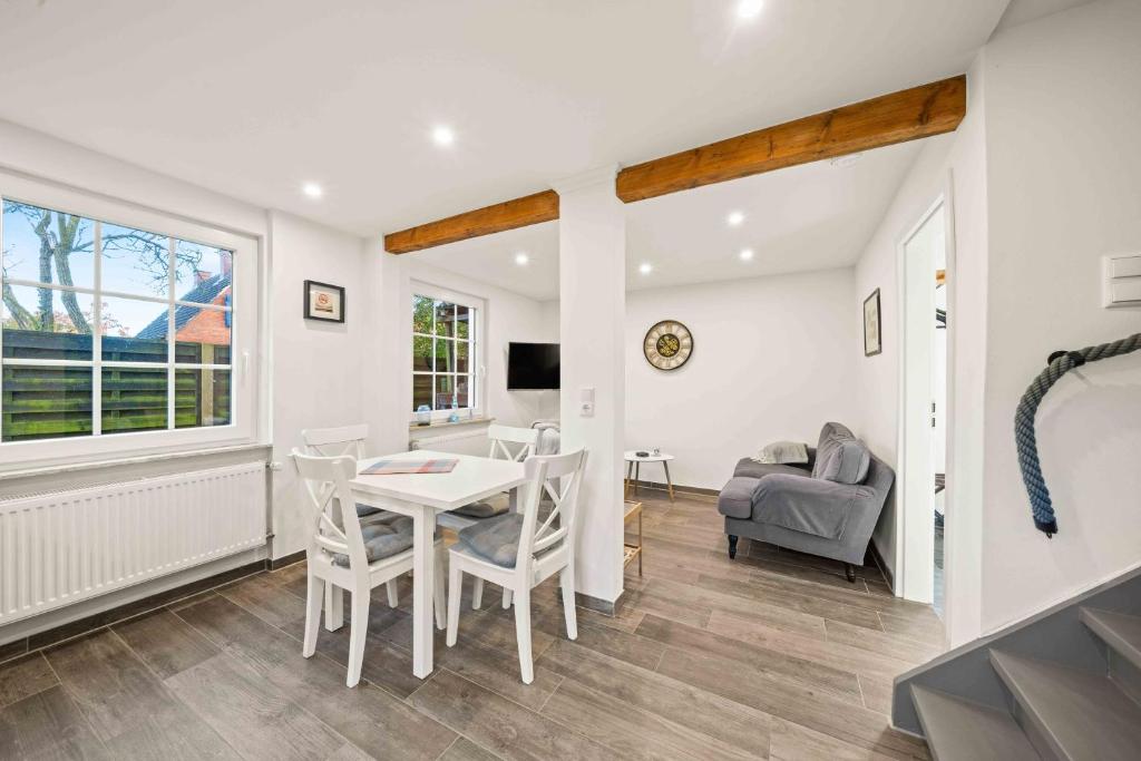 Silvia, Greetsiel (precios actualizados 2026)