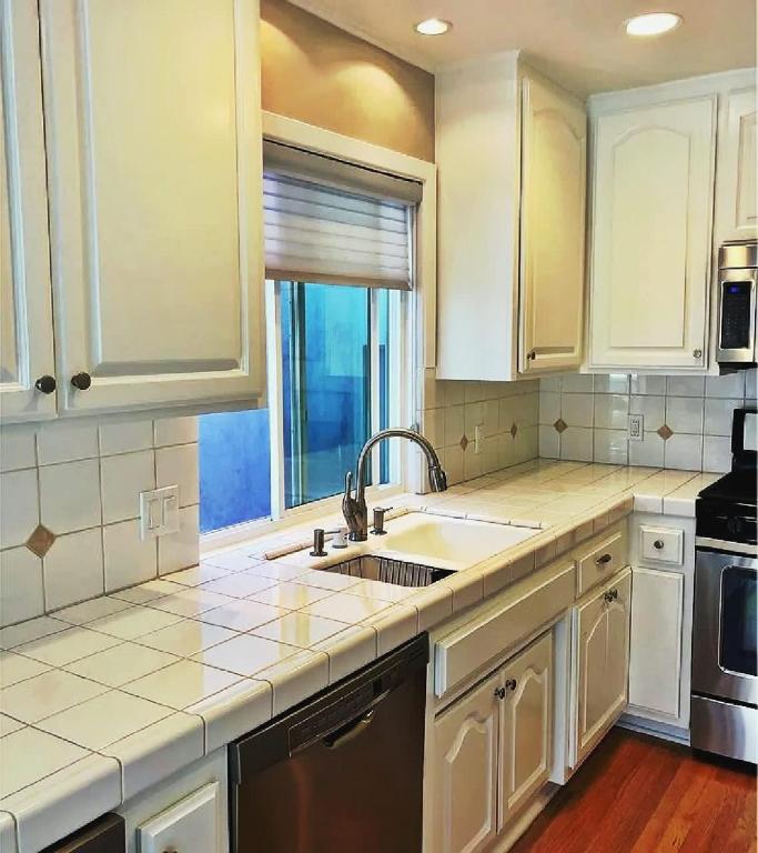 Sand Section Beach Home Near Manhattan Beach Stran, 맨해튼 비치 (2026년 최신 요금)