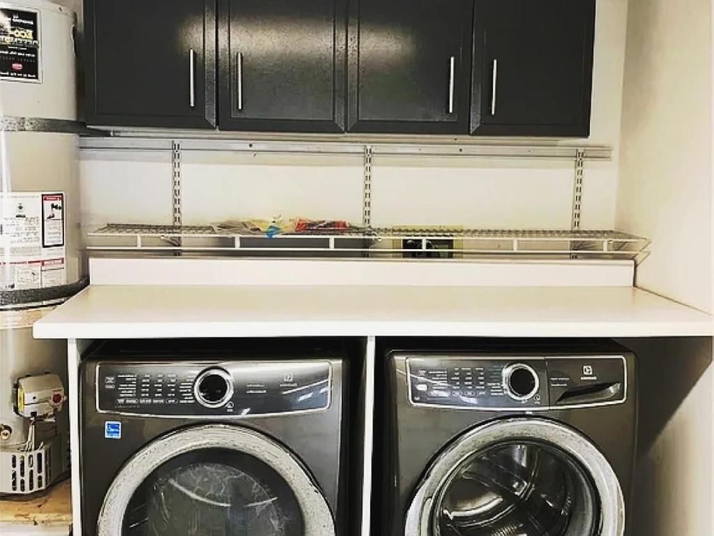 Sand Section Beach Home Near Manhattan Beach Stran, 맨해튼 비치 (2026년 최신 요금)