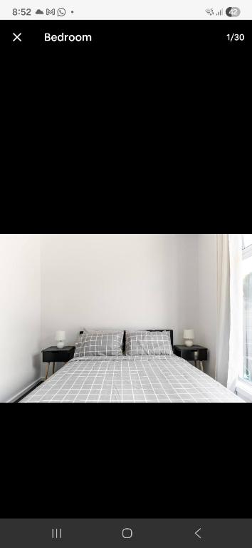 New Ensuite with queenbed and Full bathroom, Pennington (prețuri ...