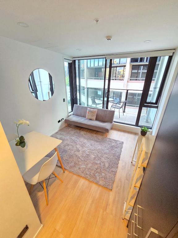 Studio Apartment with Indoor pool and Sauna, Окленд (актуальные цены ...