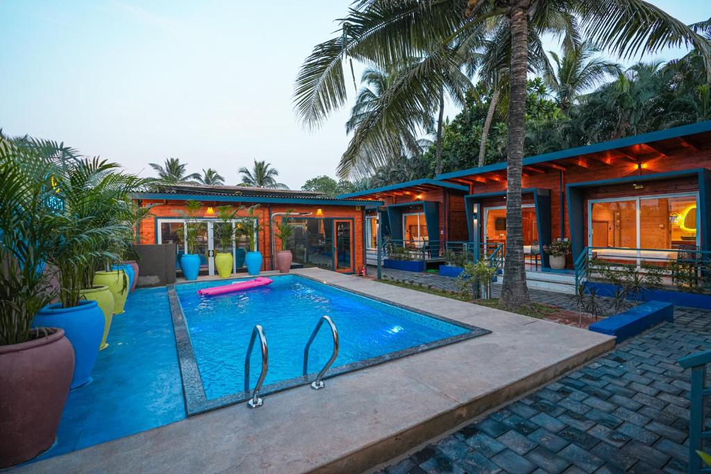 Oyster Bay Beach Resort, Anjuna (updated prices 2026)