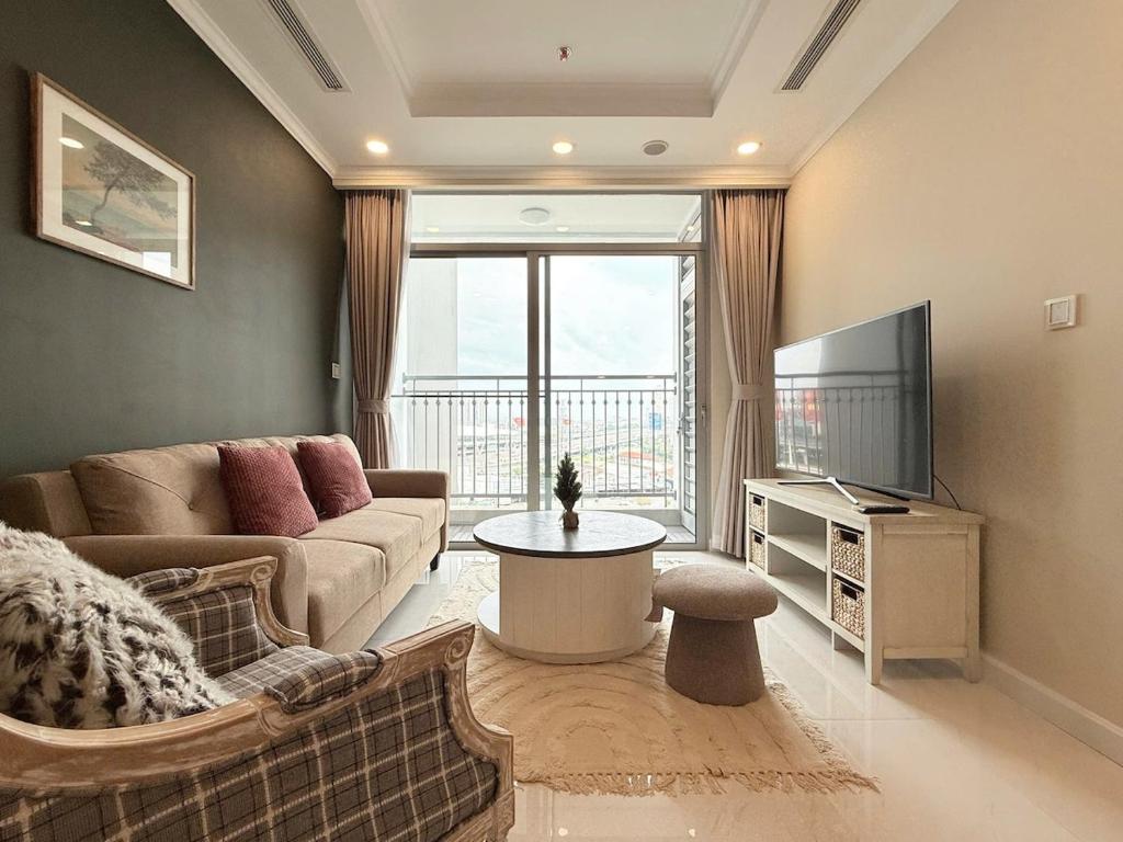 Landmark 6 Flash Sale Luxury 2BR Tonight, Ho Chi Minh (precios ...