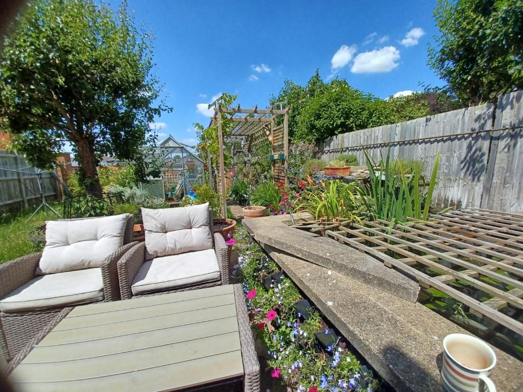 15 Saint Johns Road, Hitchin (nove cijene za 2026.)