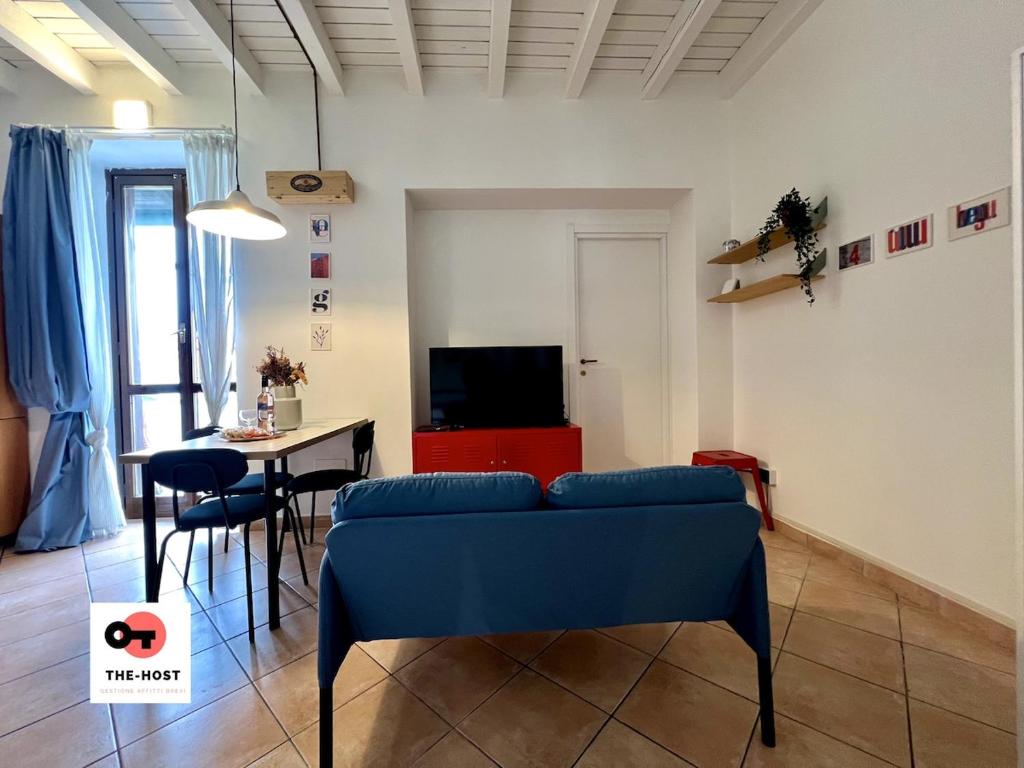 The tiny house in the courtyard in Agrate Brianza, Roma (preços ...