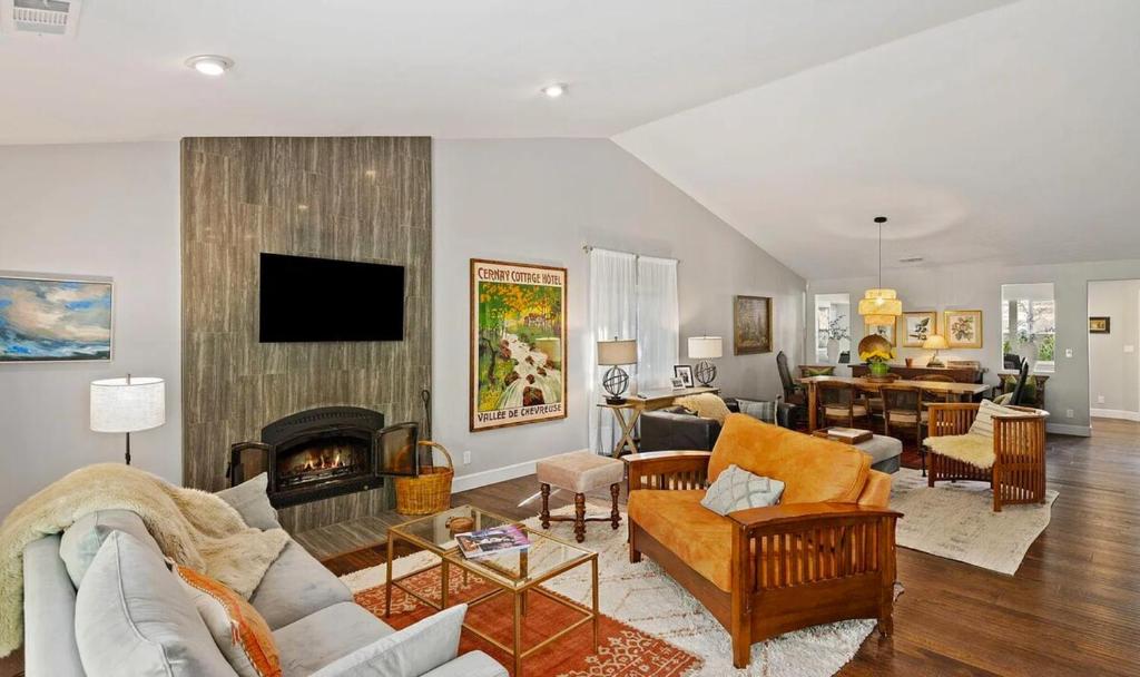 Sunset Hillside House - A Country Retreat, Los Álamos (precios ...