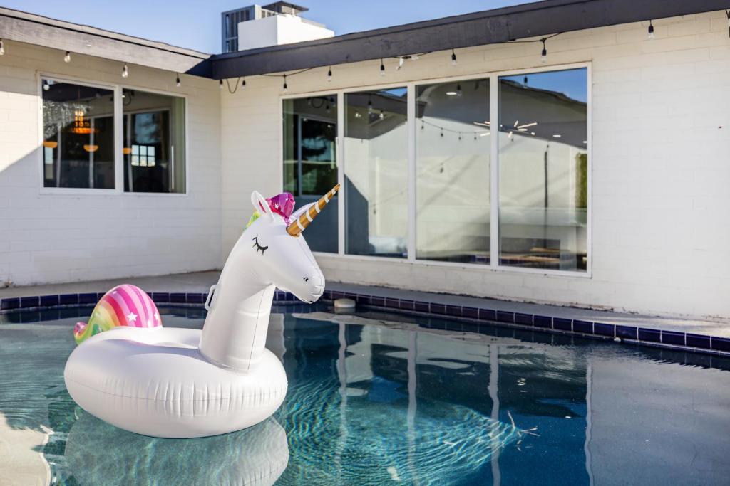 Lux resort vibes in Oldtown @ Camelback Oasis, Scottsdale (2026 ...