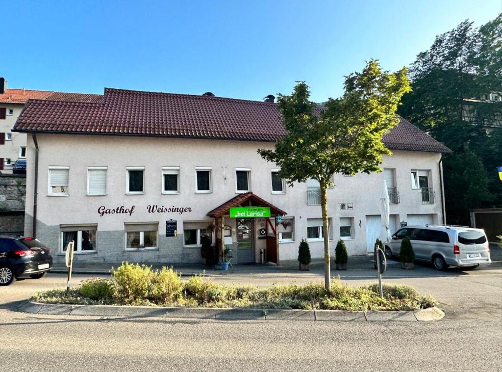 Quiet Hotel room with private Bathroom - Ruhiges Hotelzimmer mit ...