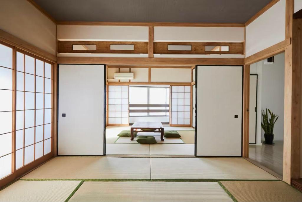 Yamatsu Tokyo House Perfect for Families and Groups Near Asakusa Ueno ...