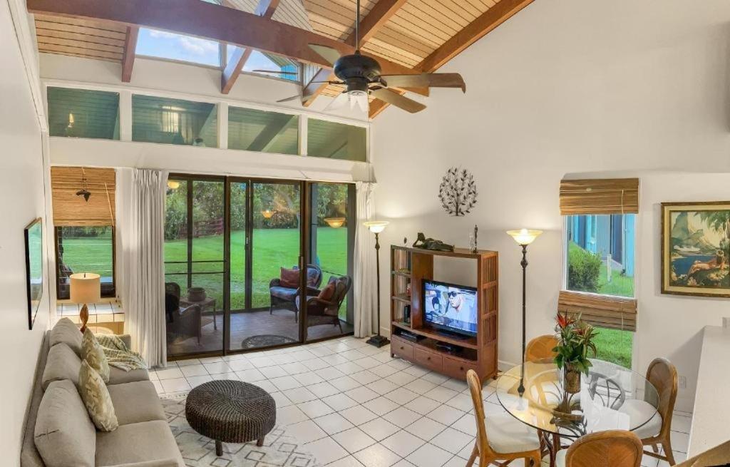 1 FREE NIGHT Please Inquire 2B2B and Loft Fully AC, Kahuku (harga ...