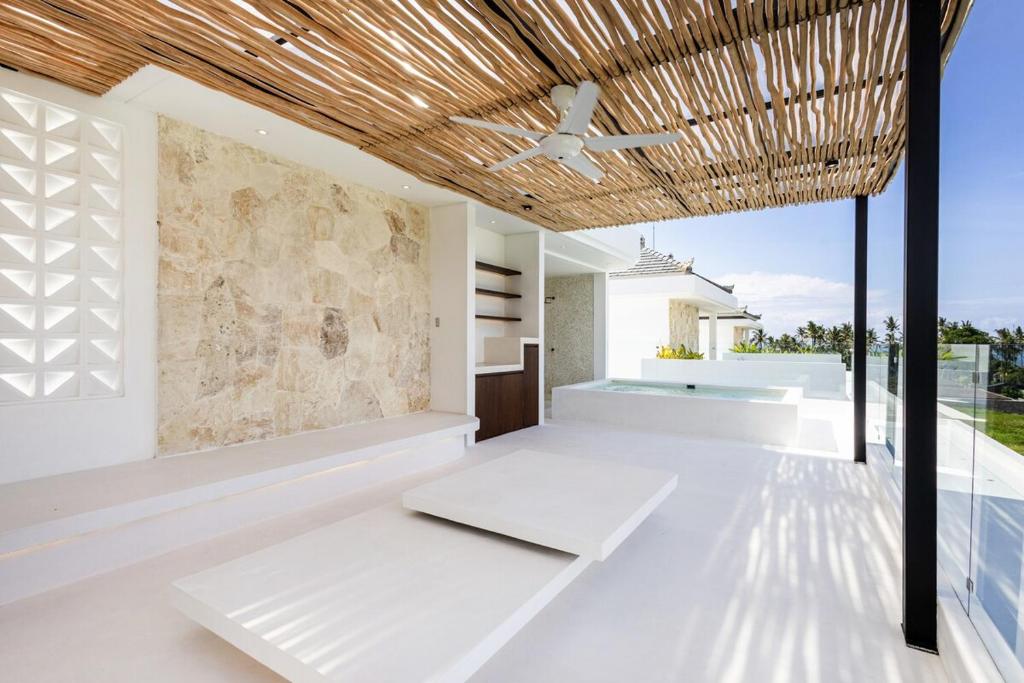 Luxury 3 bed beachside villa with cold plunge pool, rooftop & designer ...