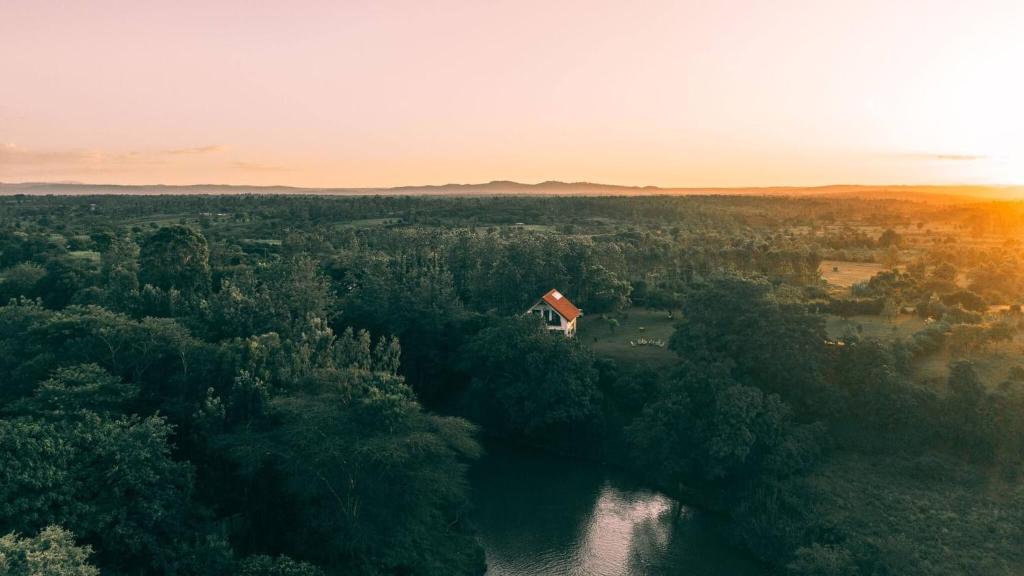 Sagana RiversideRustic Charm nestled along the peaceful banks of Sagana ...