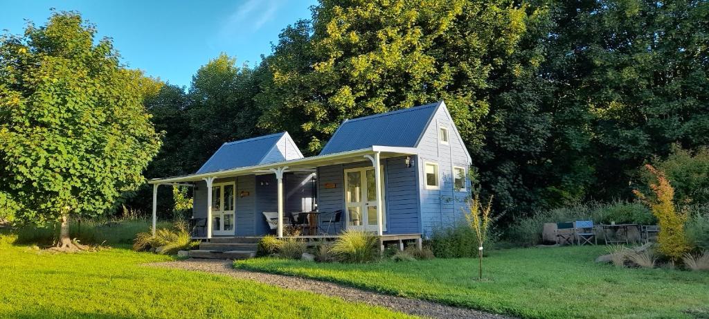 Okuti Country Cottage, a private and peaceful retreat, Little River ...