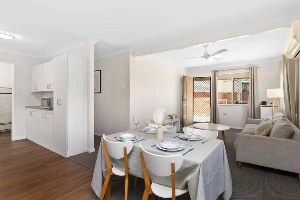 2BR Unit in Acacia Ridge Near Brisbane and Motorways AR1, Brisbane ...