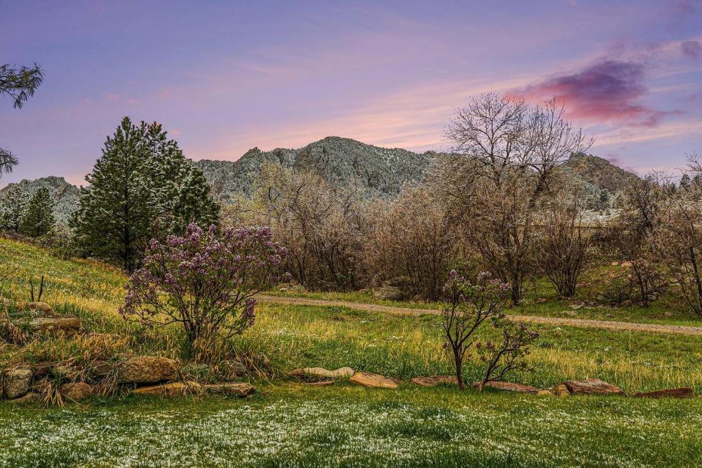 Updated 4bdr with Hot Tub Patio and Open Space, Boulder (nove cijene za ...