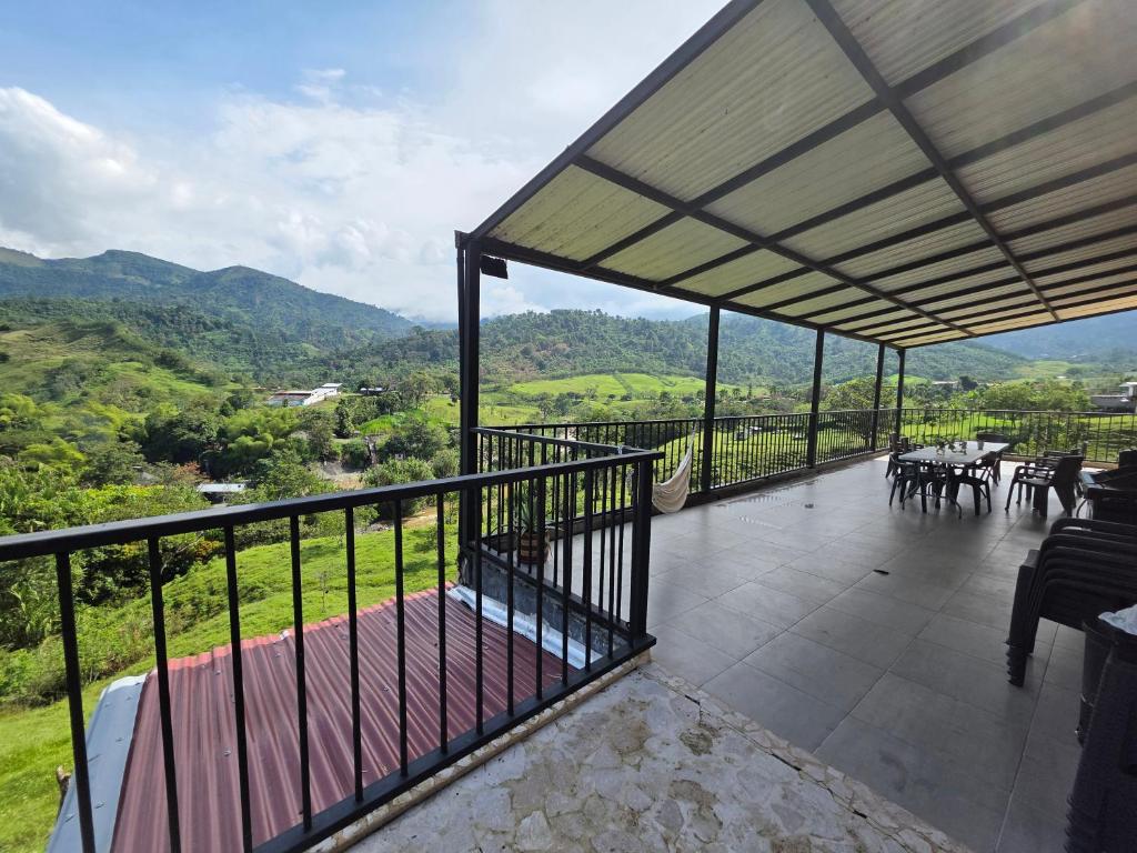 FINCA DE RECREO y DESCANSO, El Bosque (precios actualizados 2026)