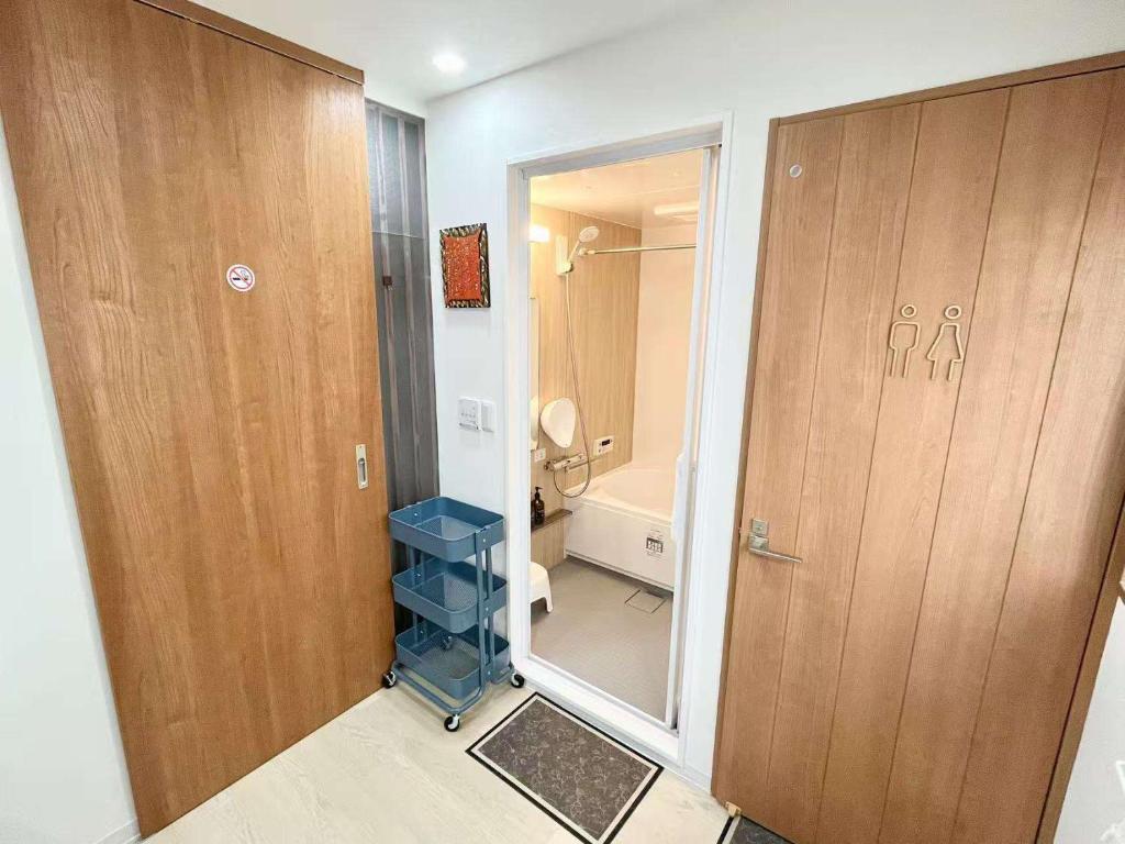 2LDK near Shinjuku 5min to Sta Max 6 people, Токио (актуальные цены ...