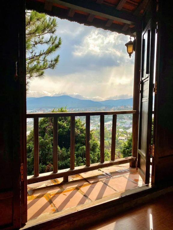 Hoang Cung Legacy Healing & Spa - The Valley View Dalat, Ấp Xuân An ...