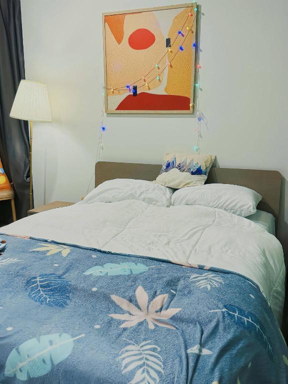 Next to the subway, Huaikhwangs most beautiful infinity pool apartment ...